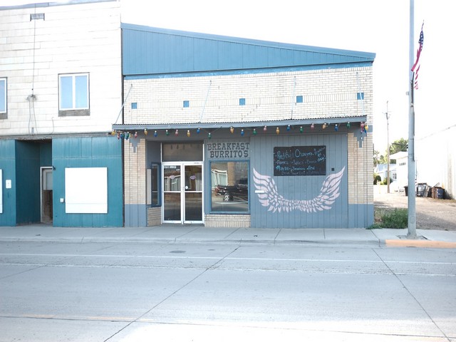 407 S Ellery Ave: Center of Town Property in Fairview, MT - Beagle ...
